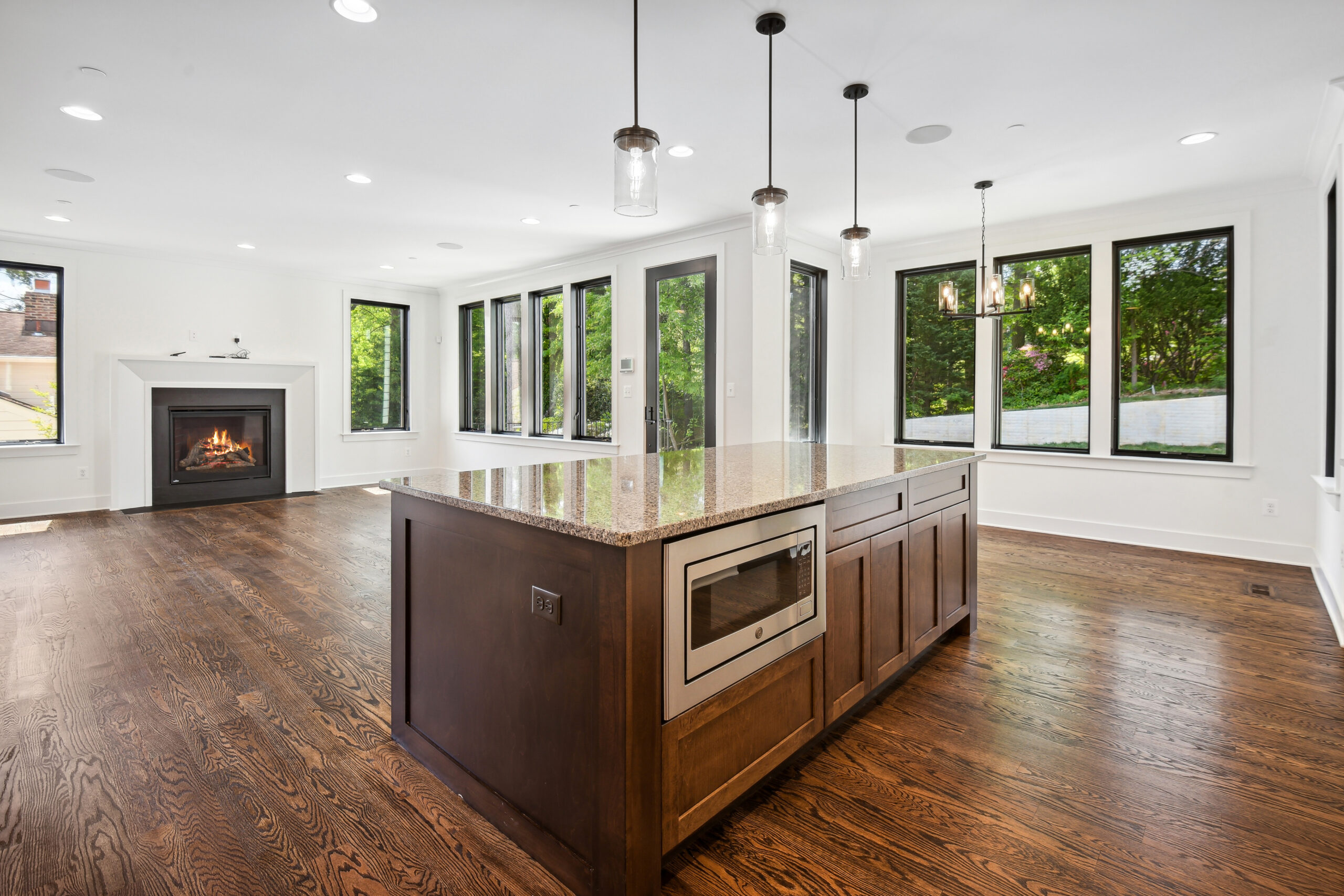 Shelton Model - Paramount Construction